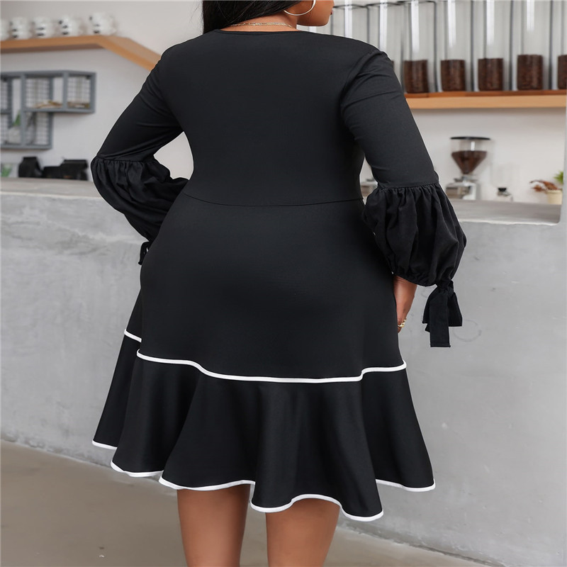Plus Size Flared Sleeve Dress - Dragqueen Plus